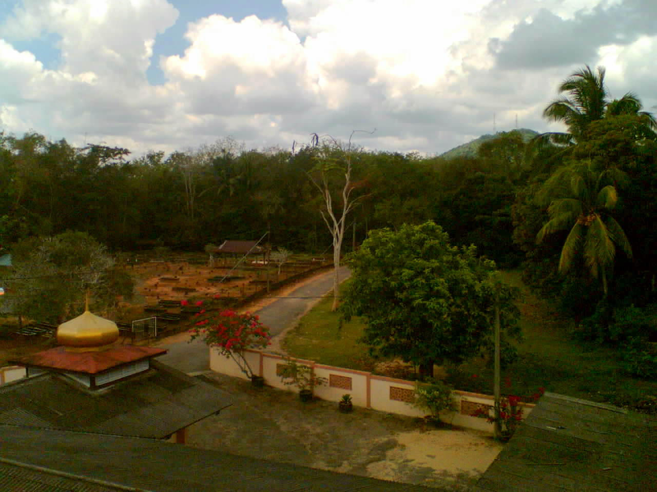 KAMPUNG DUSUN BULUH PULAI CHONDONG MACHANG KELANTAN: Pemandangan Dari ...