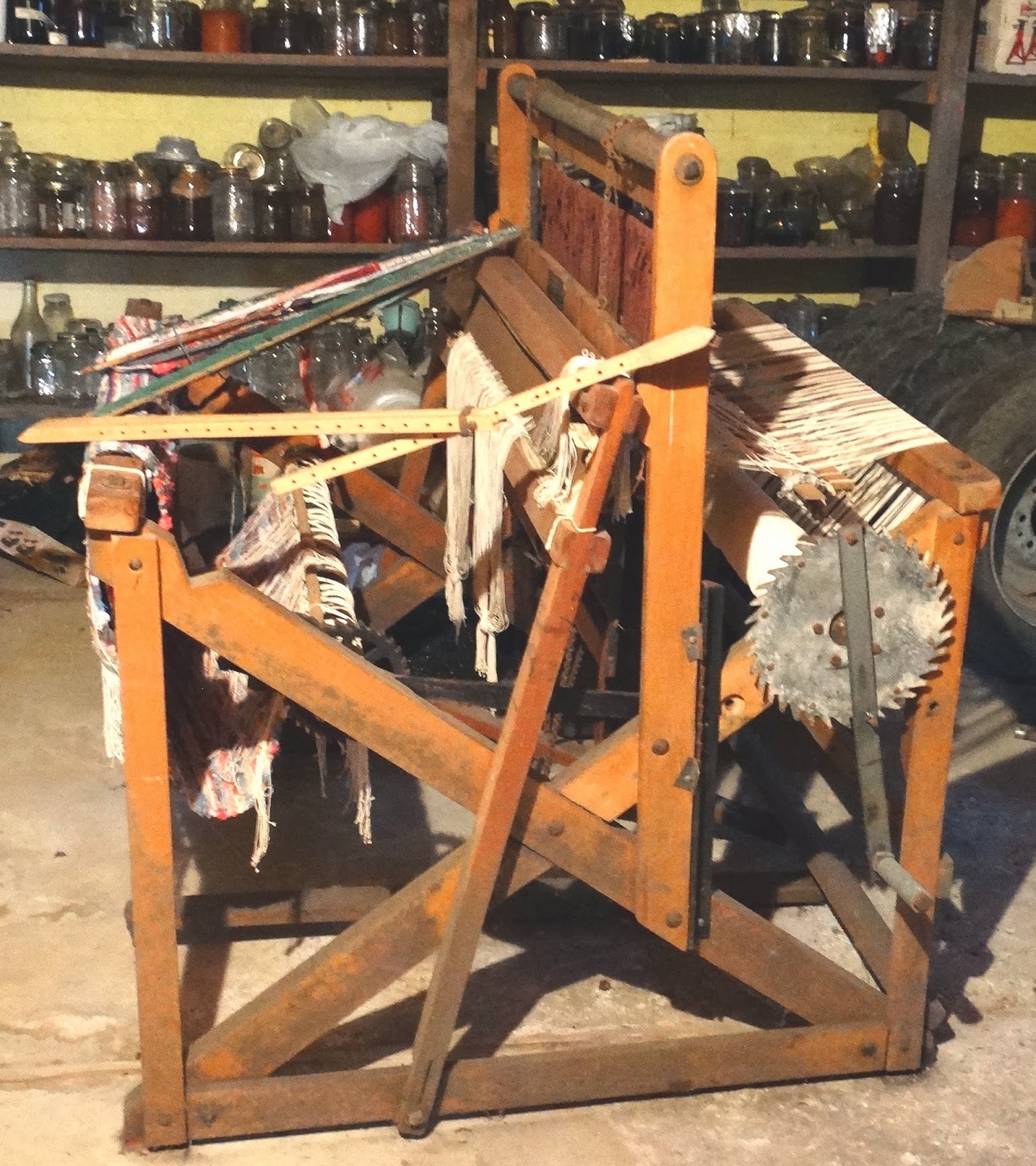 Elaine's Creative Works: Our families old Union Loom Works #36 rug loom