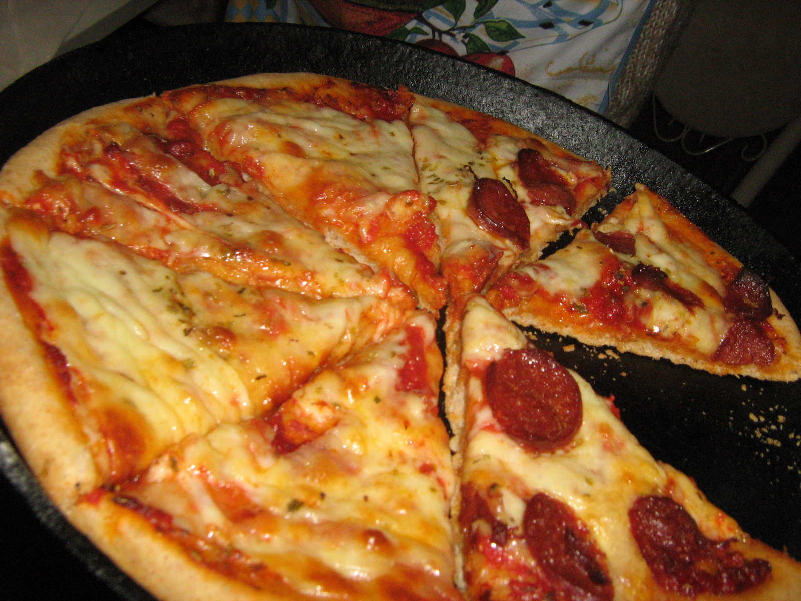 MAMA'S KITCHEN-ANADOLU SOFRASINDAN: PIZZA MONSTER