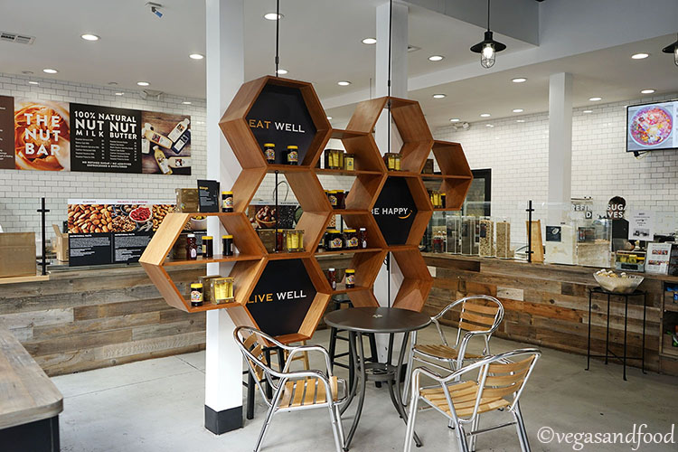 Welltopia - Hollywood - Vegas and Food