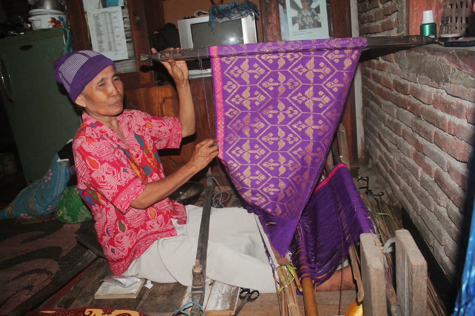 Nurikha Blogger: KESENIAN PULAU SUMBAWA