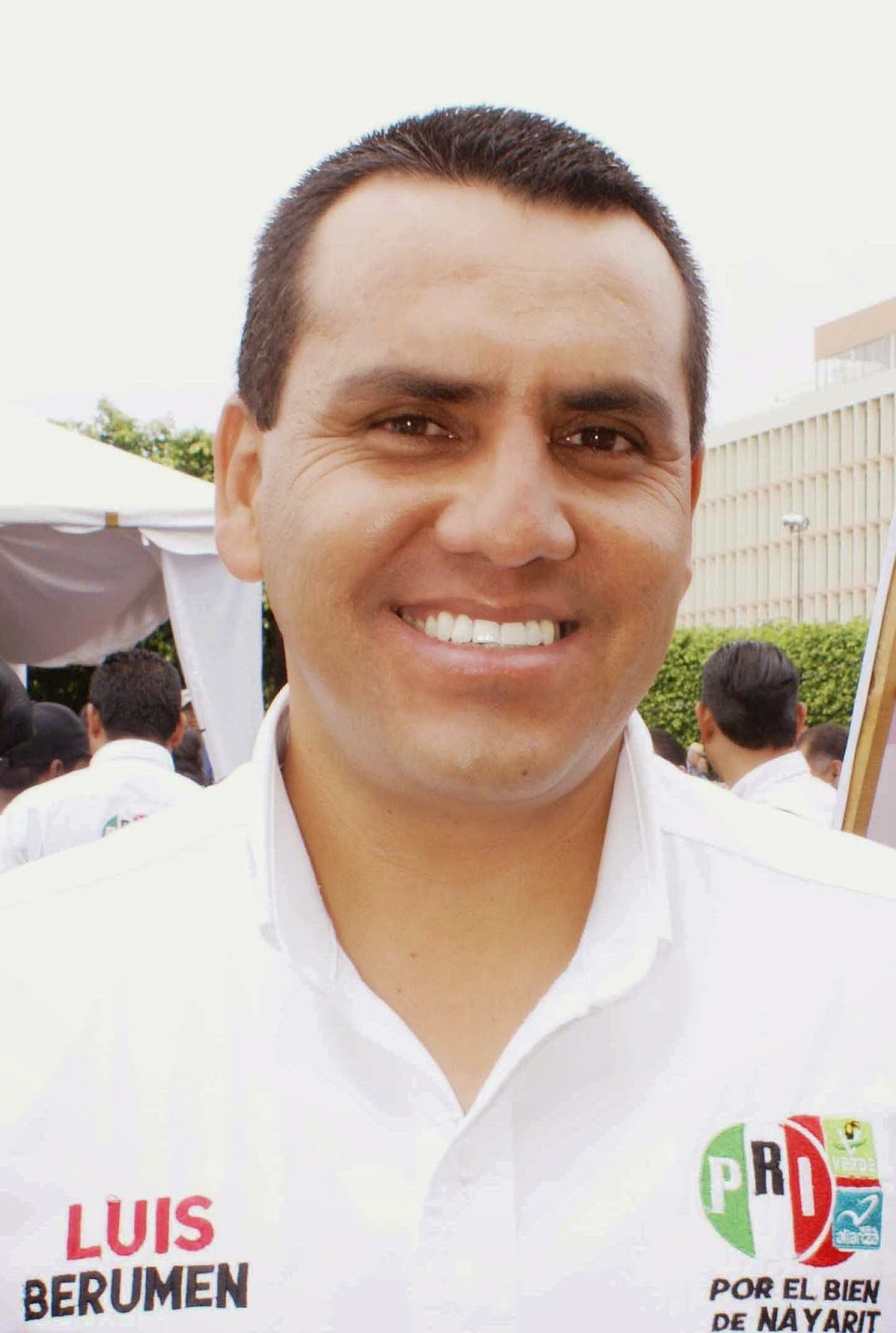 RADIO VIP]::..: Busca Luis Berumen dirigir el SUTSEM en Nayarit