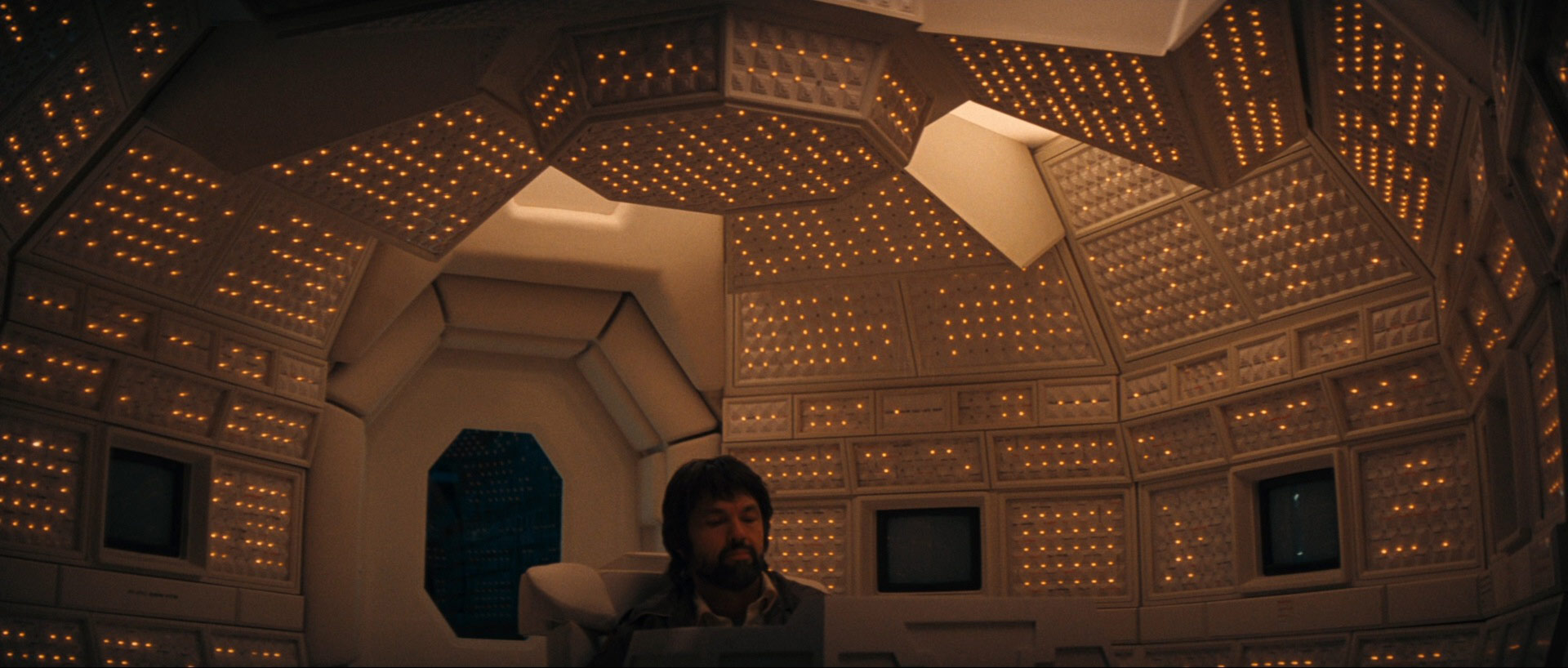 The Beautiful Film Frames: Alien (1979) Blu-Ray Screenshots