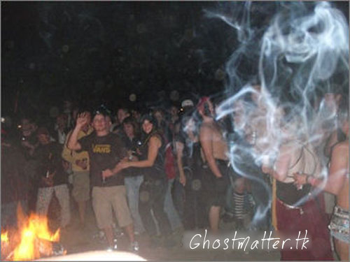 Ghost in the garden? - Ghosts, Hauntings and The Paranormal ...