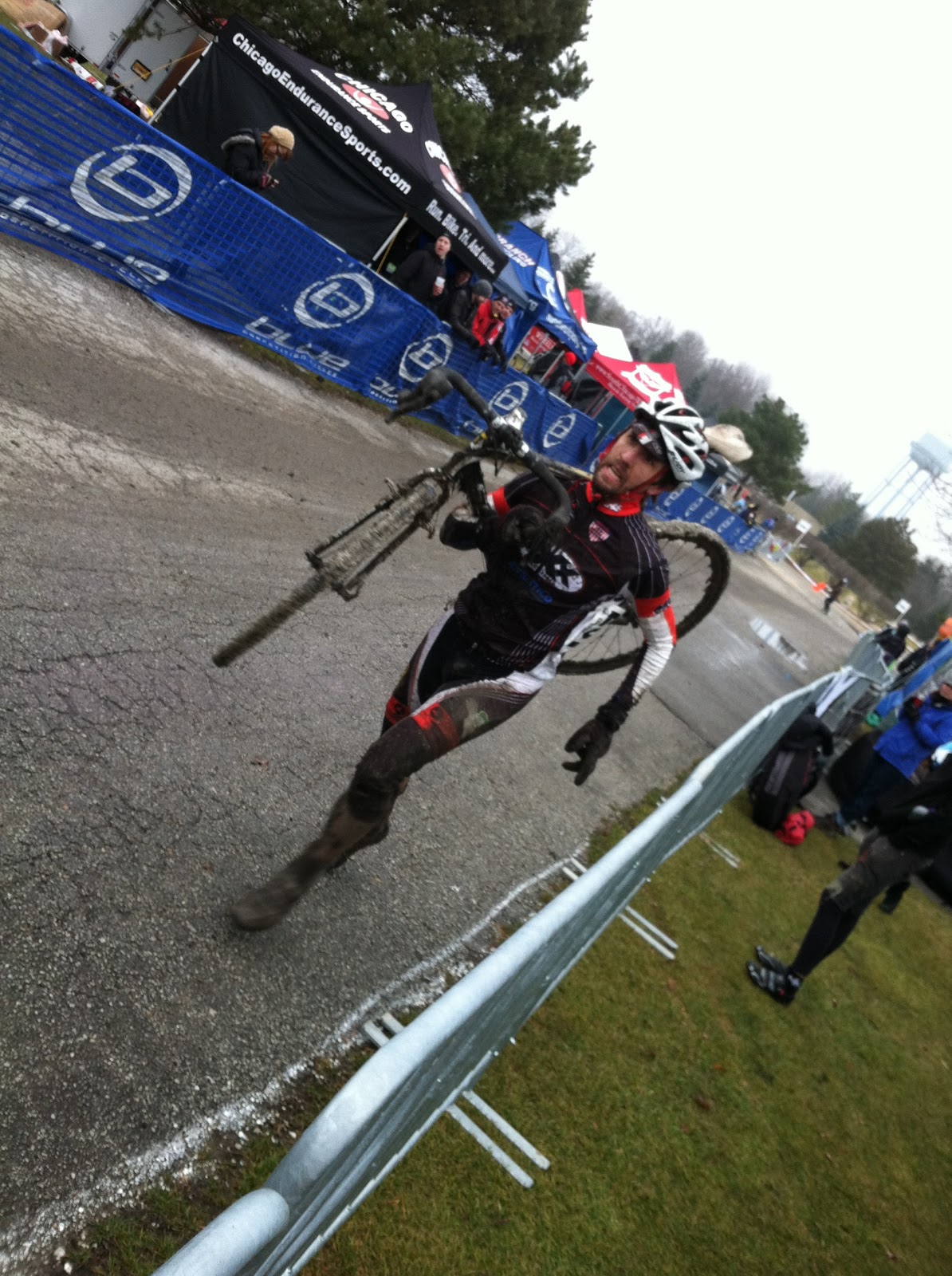Crazy Bastards Cross: JANUARY CYCLOCROSS RACING CHICAGO STYLE