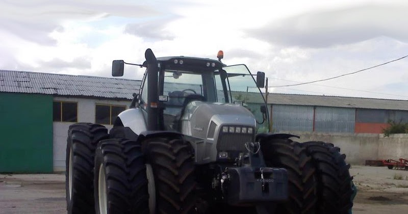 Tractors - Farm Machinery: Lamborghini R8 Special