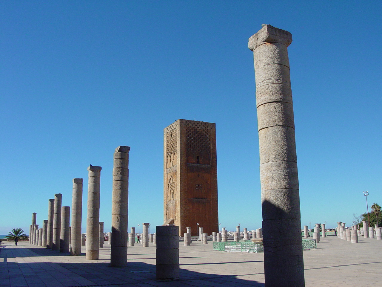 #864 Le Tour Hassan and Mausoleum of Mohamed V, Rabat, Morocco ...