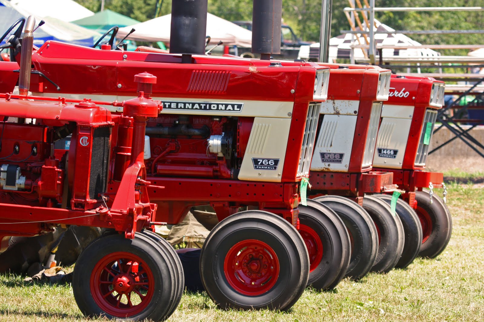 Women On Tractors: Old-Tractor Folk