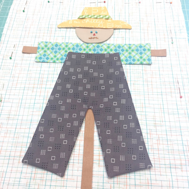 Bee In My Bonnet: Autumn Love Sew Along - Week Five - Scarecrow Block!!