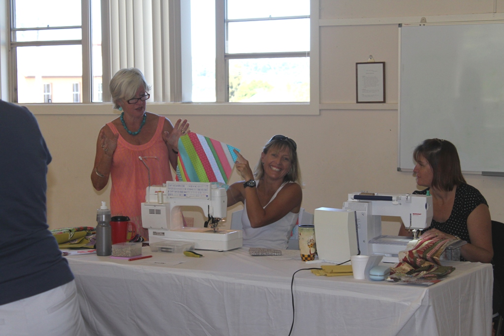 Sew Little Fabric by Paula Storm: Sheena Chapman Quilt Show