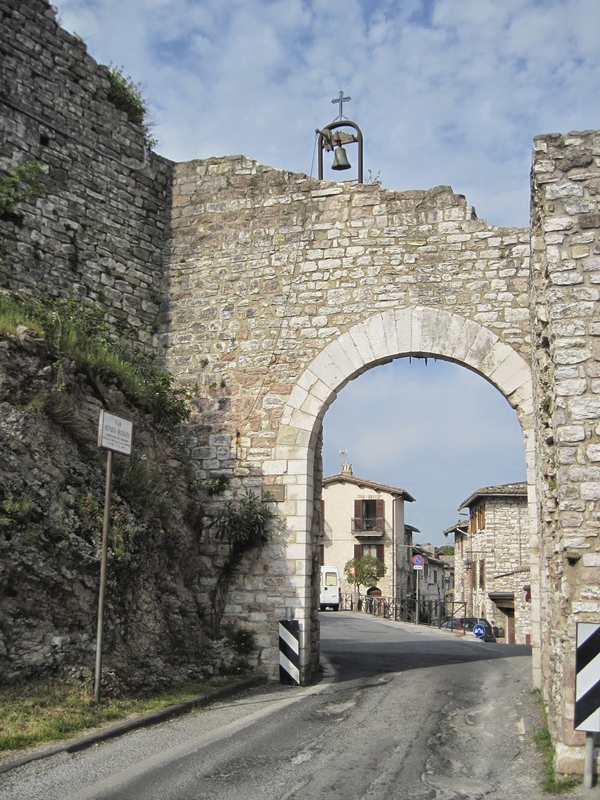 Peace of Tau: Assisi Gates