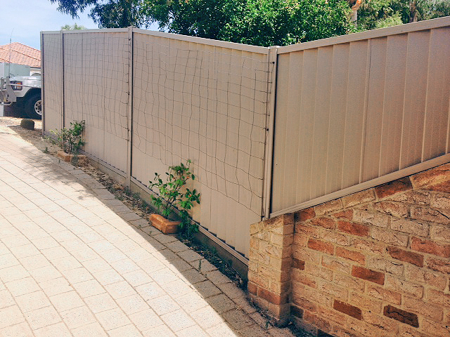 Fencing Perth, Perth Trade Centre: Colorbond Fencing: What are the choices?