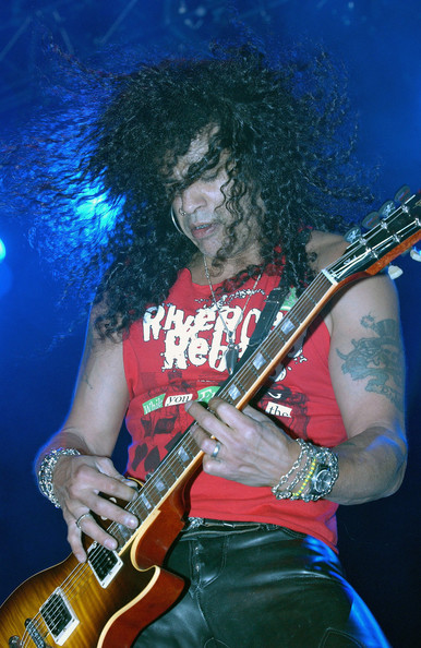 BIOGRAFI DAN FOTO SLASH | Kumpulan Foto