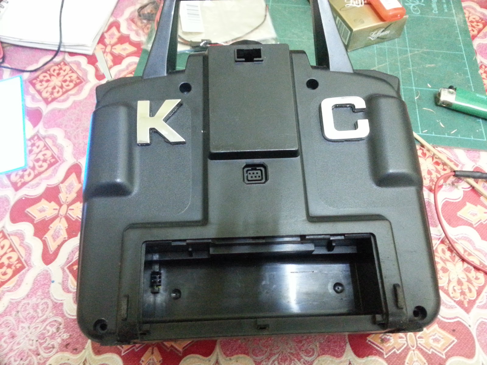 Kaysee RC World: Futaba 7CHP PPM/PCM Backlight Mod