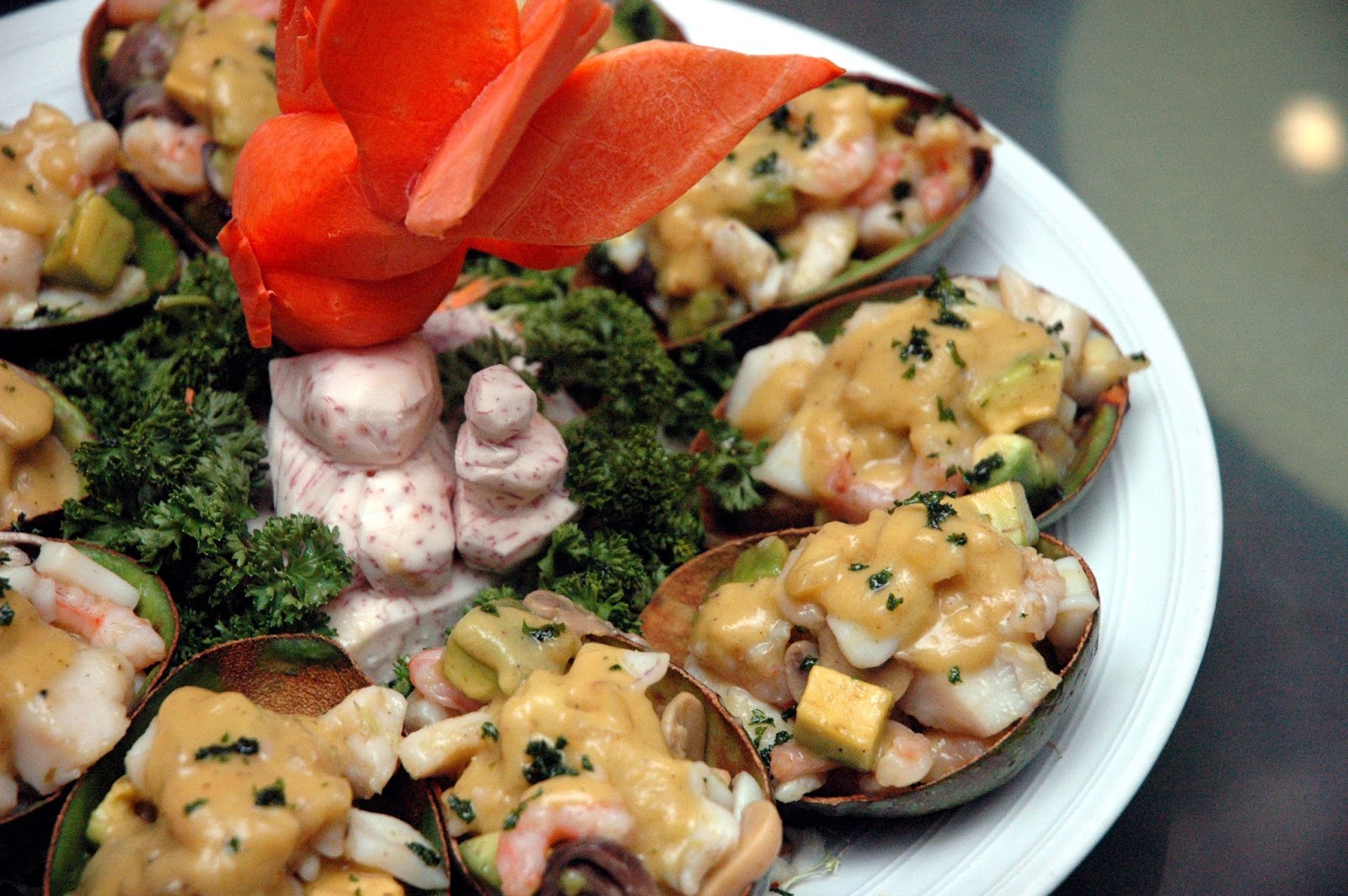 DUDE FOR FOOD: MOMents: Celebrate Mom's Day at King Chef Seafood Restaurant