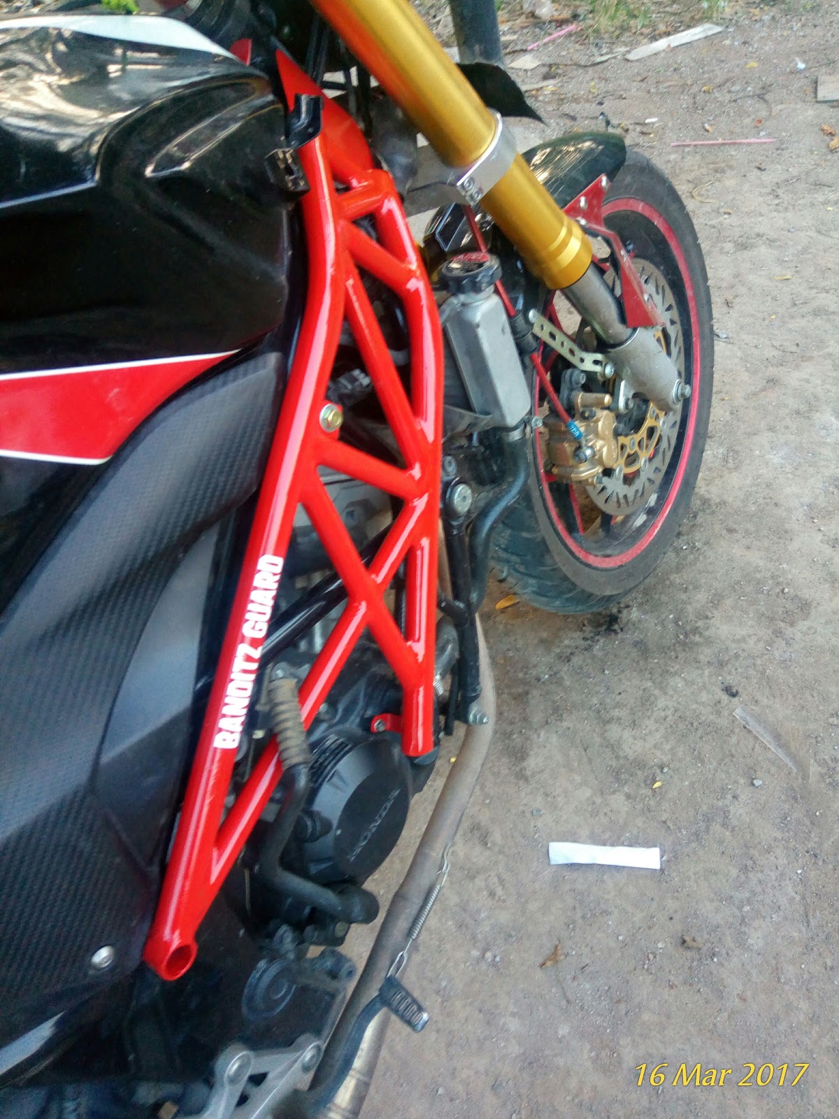 CUSTOM ENGINE GUARD,CRASH BAR,TUBULAR,SIDE GUARD,ENGINE COVER,BREKET ...