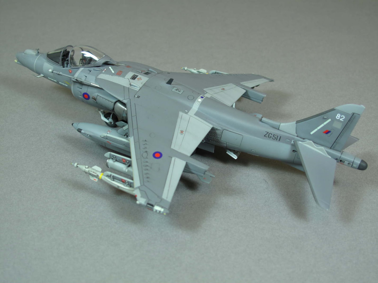 Cold War Aircraft Modeller: AIRFIX 1/72 Harrier GR.9 - Gone, But Not ...