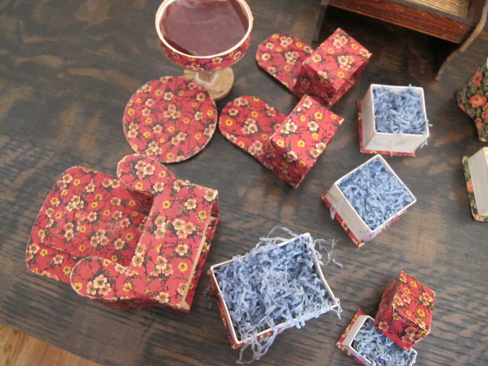 Susan's Mini Homes: Candy Containers as Antique Doll House Furniture