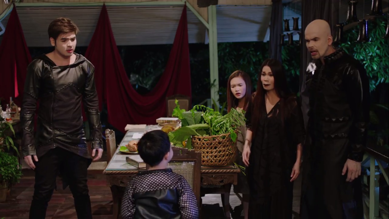 My Movie World: Wang Fam Trailer and Poster