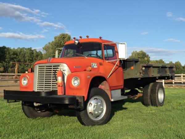 International Loadstar 4x4 Truck - 4x4 Cars