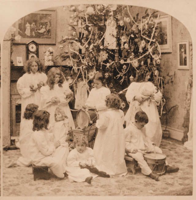 20 Rare Vintage Photos of Christmas From the Victorian Era ~ vintage ...