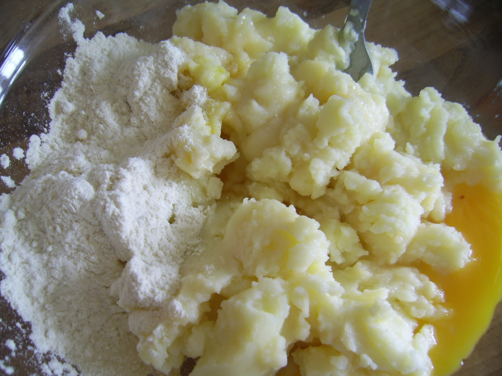 irenafoods: Plum dumplings- Gomboti - Galuste cu prune