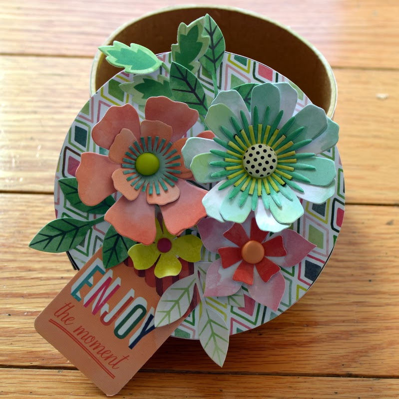 FotoBella: Basic Grey Fresh Cut Home Decor Box