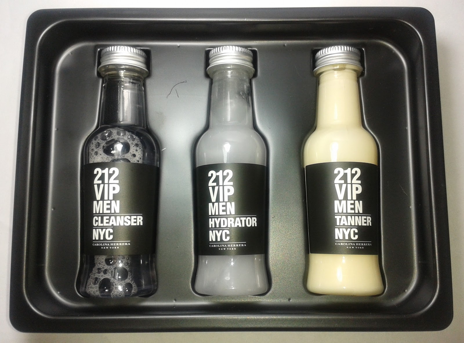 Miniaturas de Cosméticos e Amenities: 212 VIP men skin recovery pack ...