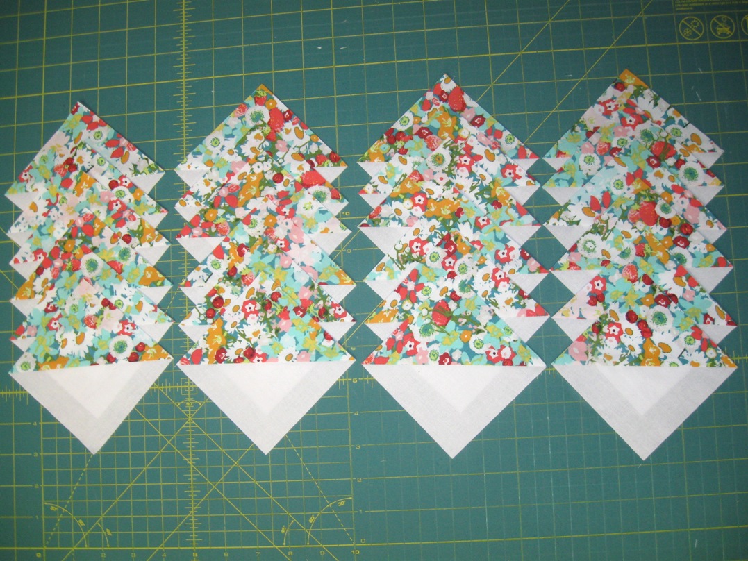 Happy Quilting: Summer Solstice Quilt-A-Long - Half Square Triangles
