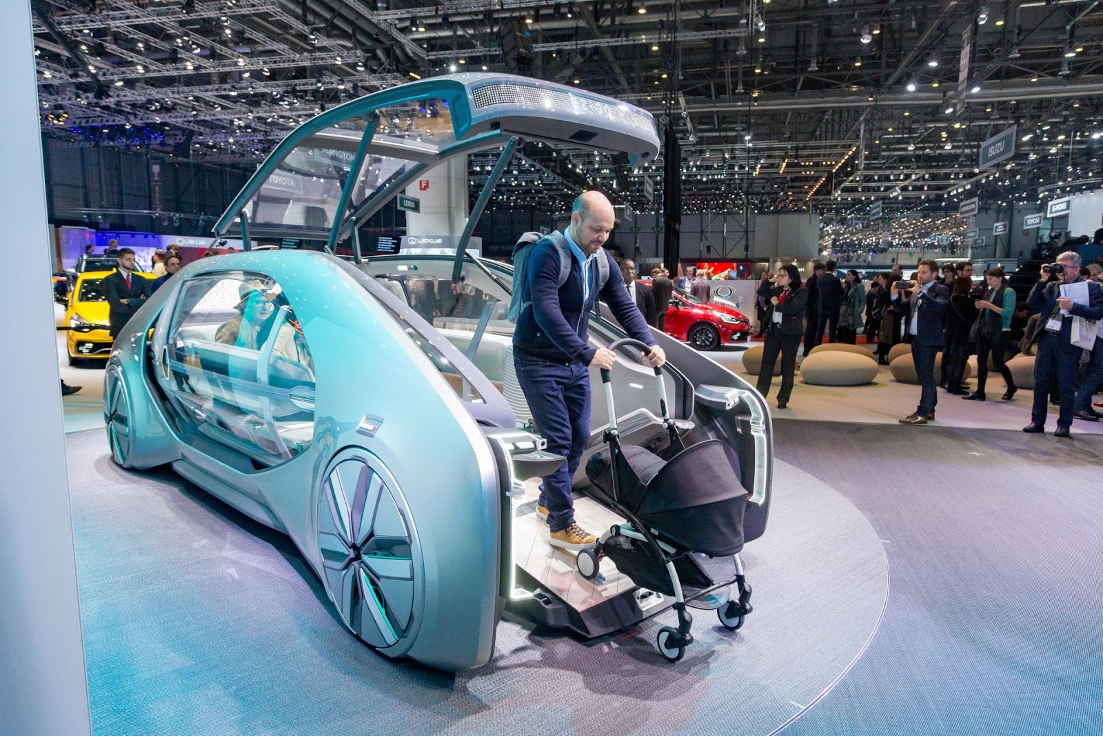 Irish Car+Travel Magazine: Renault's vision of shared urban mobility