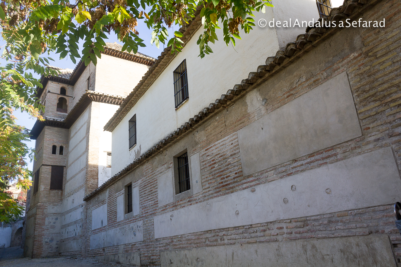 De al-Andalus a Sefarad: DAR AL-HORRA, GRANADA