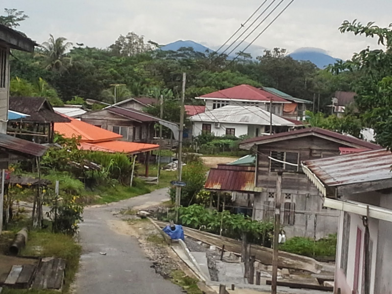 Keseronokkan Kehidupan Kampung di Sarawak : Kampung Selampit Lundu