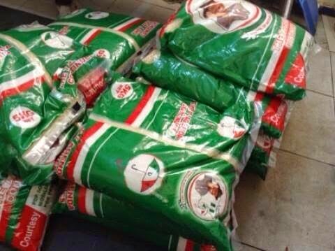 Topten Naija: President Goodluck's 5kg Bags of Rice for 2015... That's ...