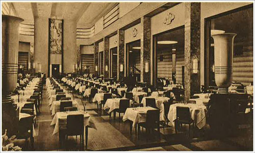 Montréal, je me souviens !: Restaurant le 9e chez Eaton