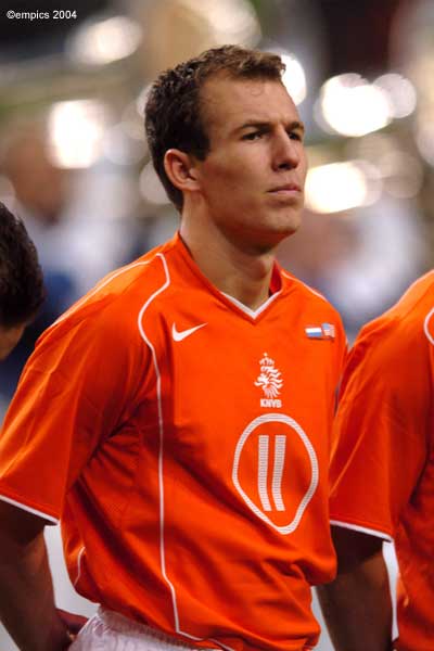 Famous Soccer Players Blog DDI: Soccer Star - Arjen Robben, Dutch ...