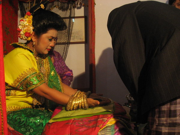 the unique cultures in indonesia: Mappacci by Indigenous Buginese Bone