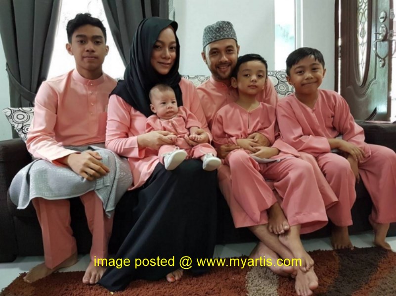 MYARTIS.COM | MYARTIS | MY | ARTIS: 6 GAMBAR - SAMBUTAN RAYA KELUARGA ...