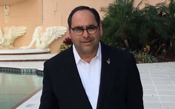 "Άρωμα Ελλάδας" στη μονομαχία Κλίντον-Τραμπ για τον Λευκό Οίκο ...