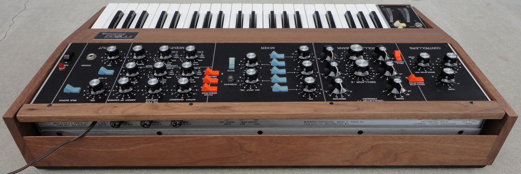 MATRIXSYNTH: Rare Early Model Moog Minimoog Model D