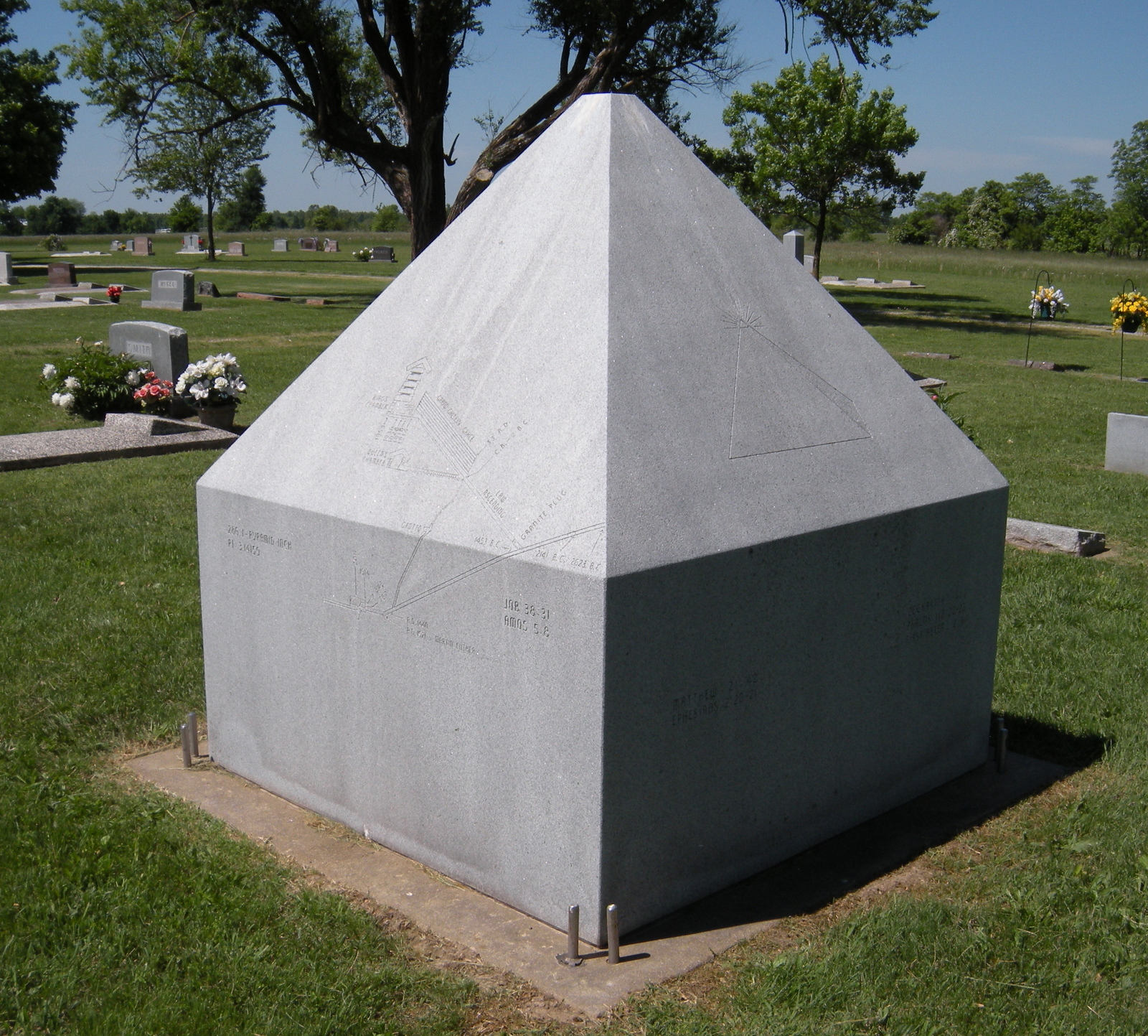 Escape to the Silent Cities: The Great Pyramid In Missouri