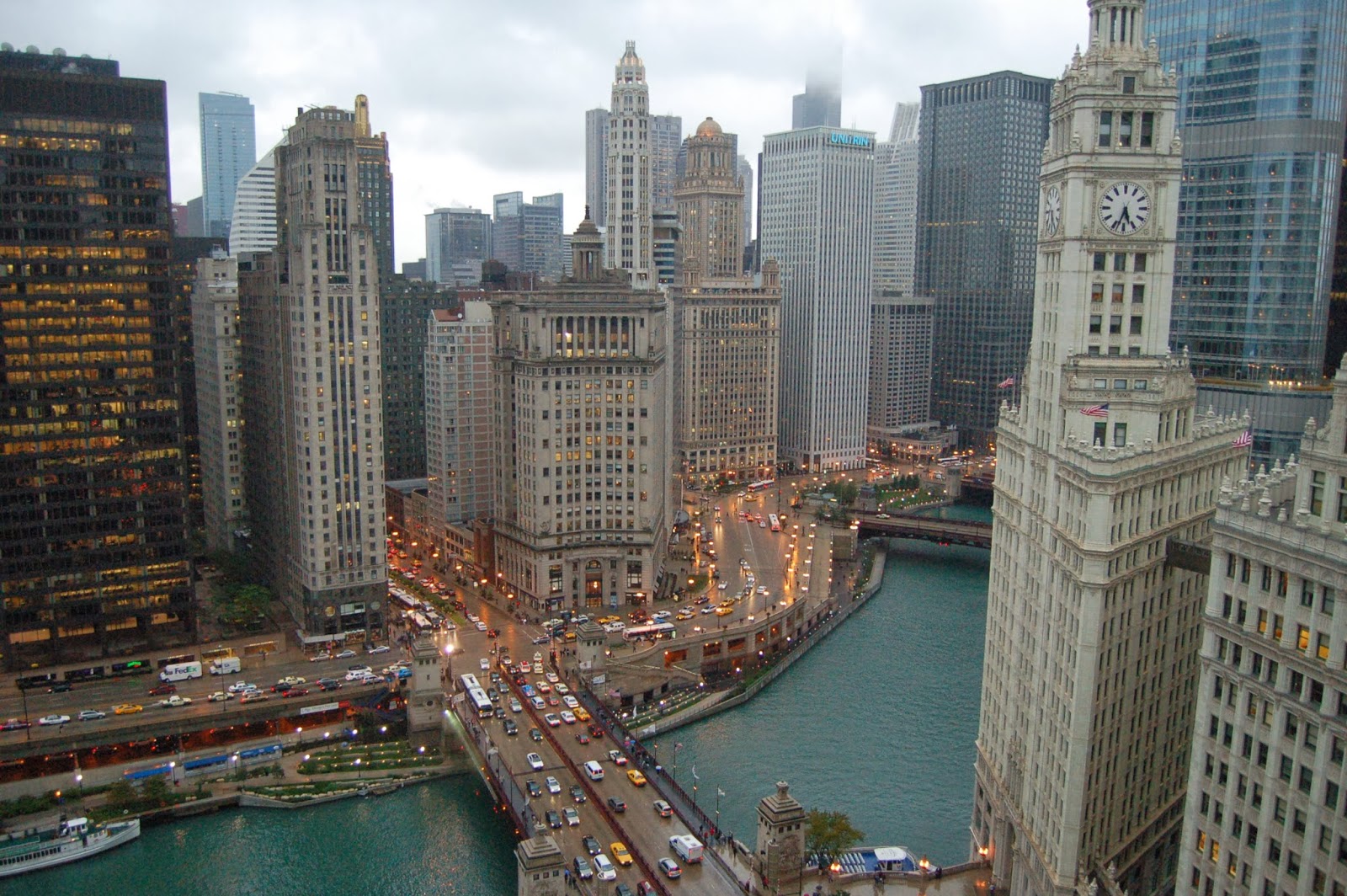 Me gusta y te lo cuento: La Escuela de Chicago - Raymond Hood - James ...