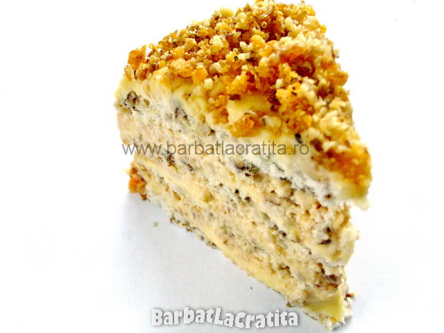 Tort egiptean cu nucă şi krantz | Rețete BărbatLaCratiță