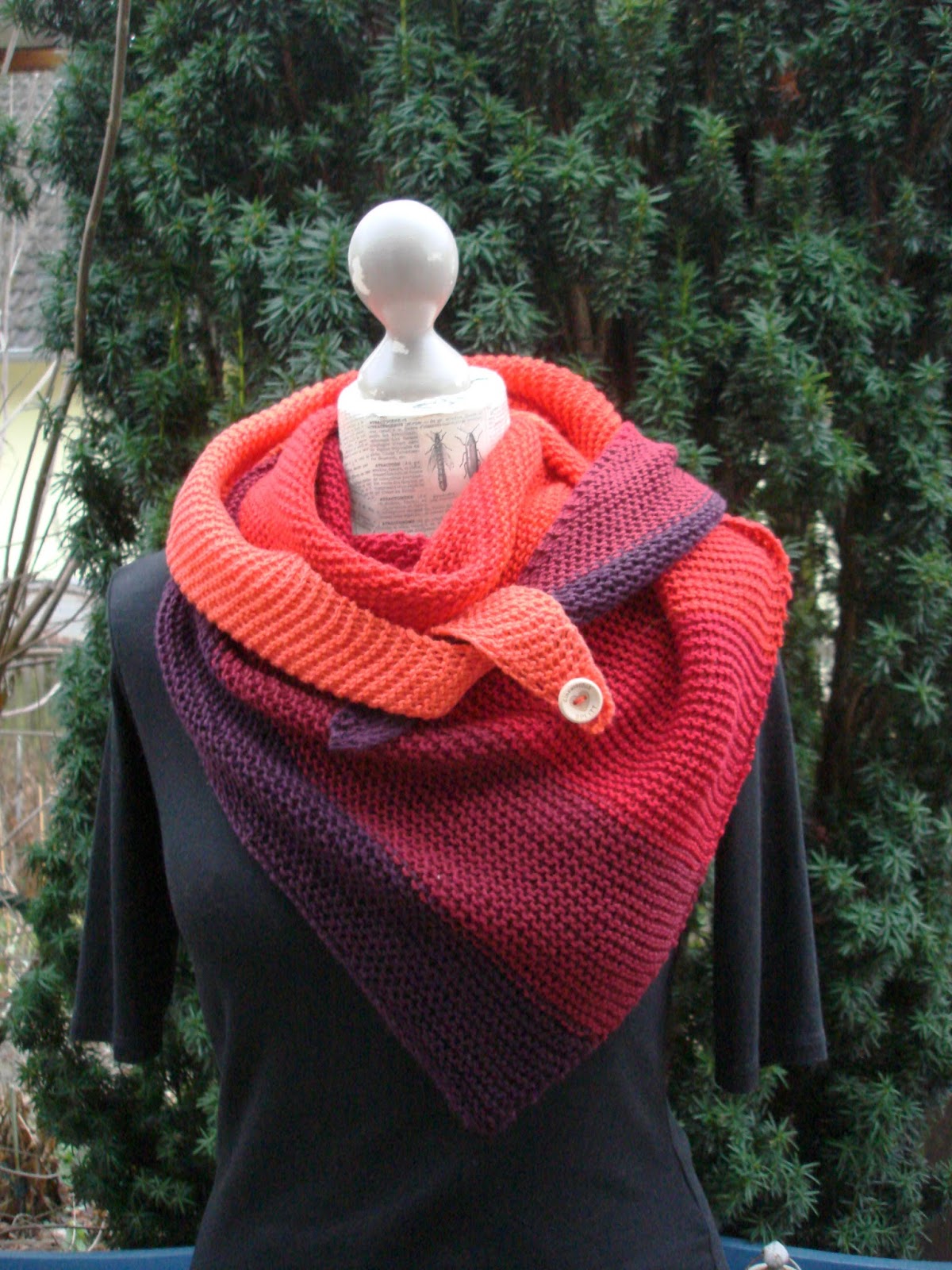 strickausspoeck: EIN SCHNELLES ROTES TUCH ZWISCHENDURCH.........