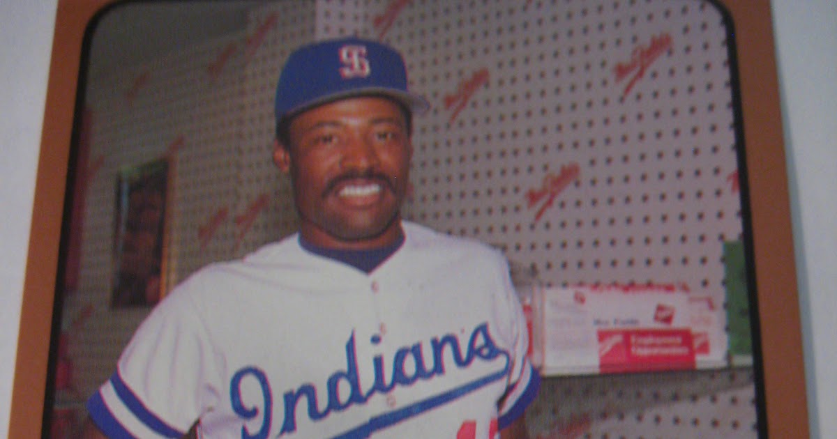 Baseball Cards Come to Life!: 1988 Spokane Indians at the Mall - Tye Waller