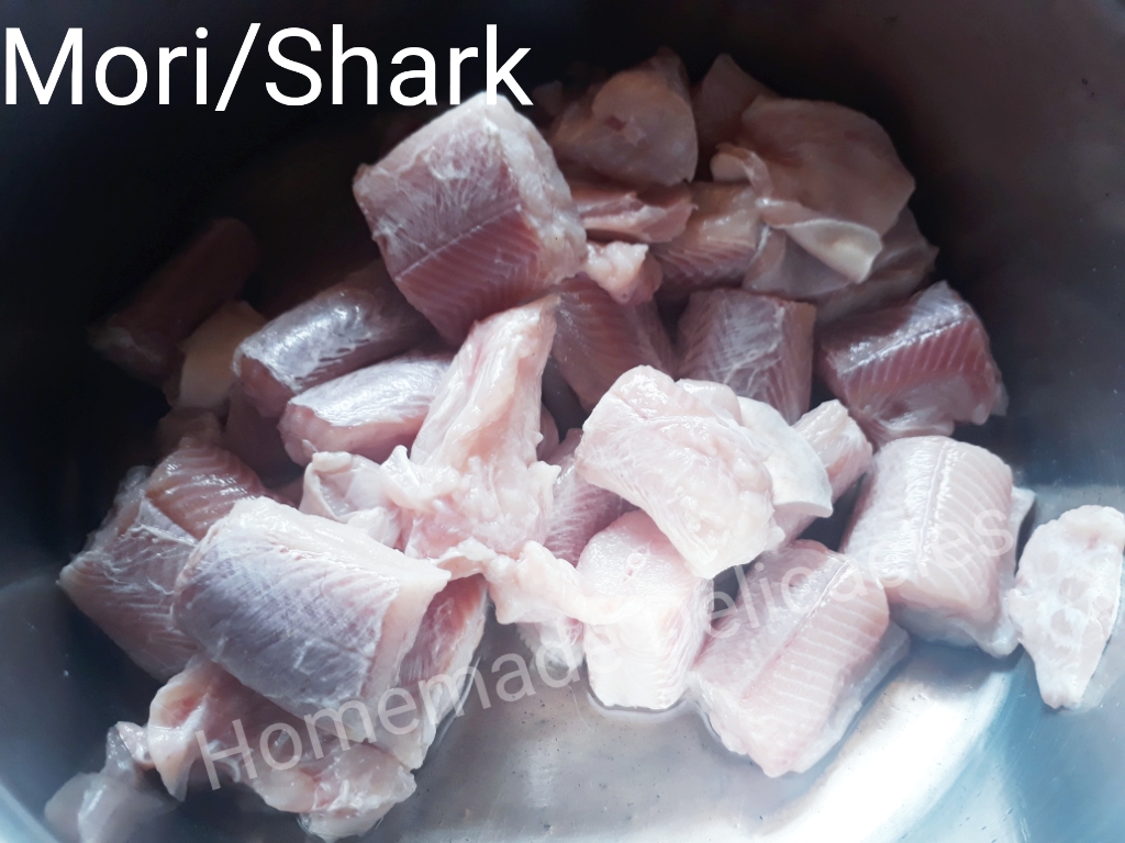 Homemade Delicacies: Shark curry (Mori Curry)