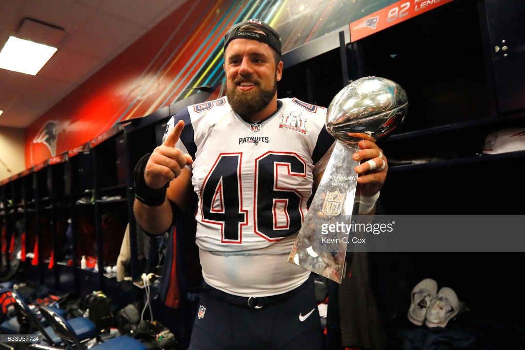 James Develin officially re-signs with the Patriots