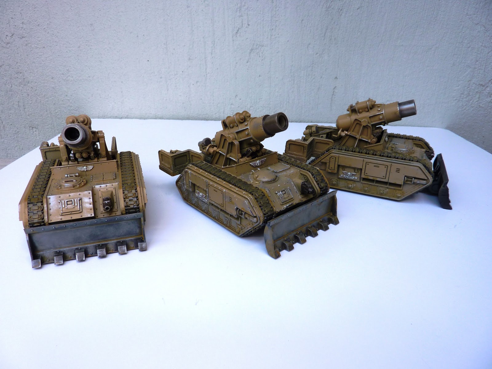 AddictedToStyrene: WH40K: Maxmini Siege Guns - mostly painted