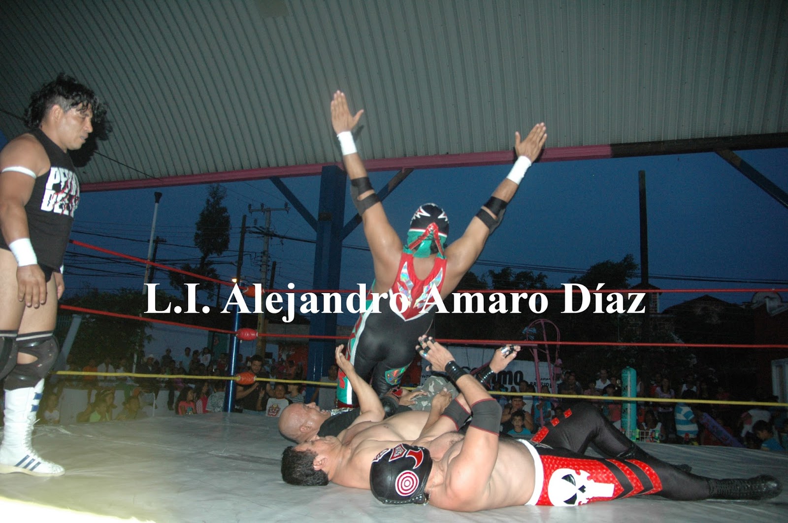 ESTRELLAS DEL RING.: Se presentó Zokar