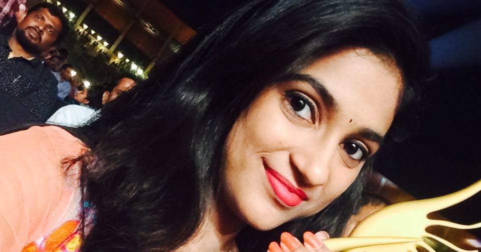 Sathya Yamini indian telugu play-back singer wallpapers download ...