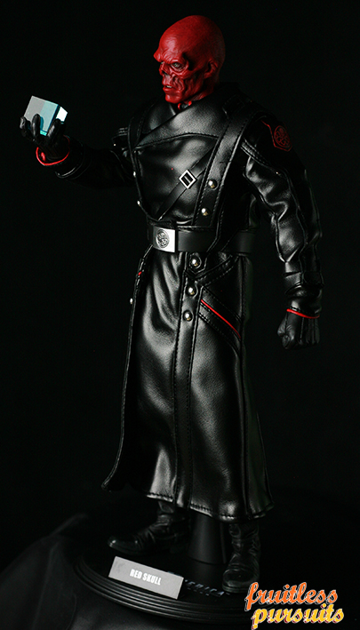 Fruitless Pursuits: Review: Hot Toys Red Skull 1/6 Scale Collectible ...